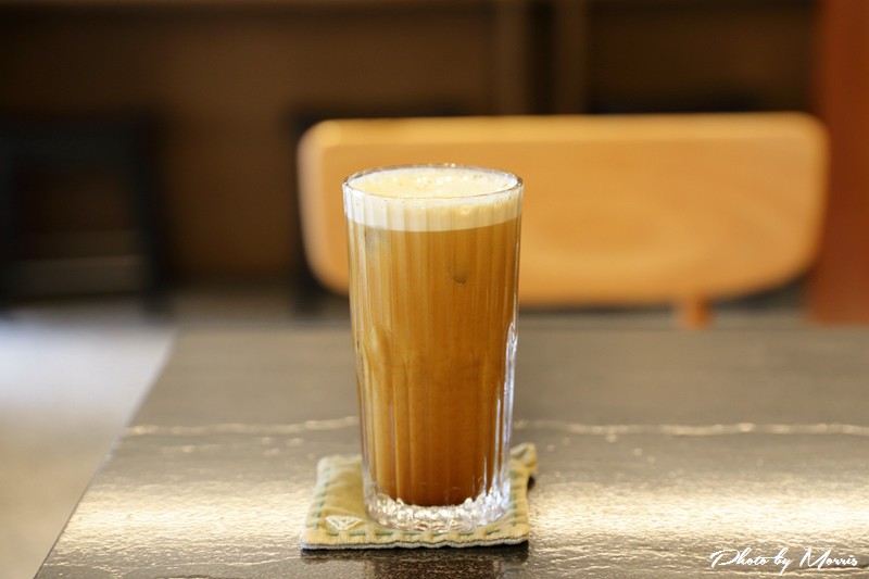 【台中】著手咖啡 Coffee Intro 2.0 審計新村附近的好咖啡 | 攝影‧旅行‧拈花惹草→Morris